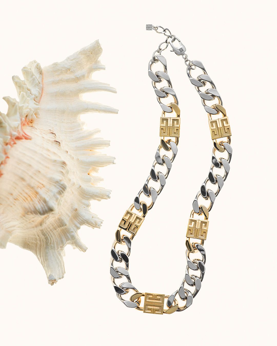 Givenchy official site