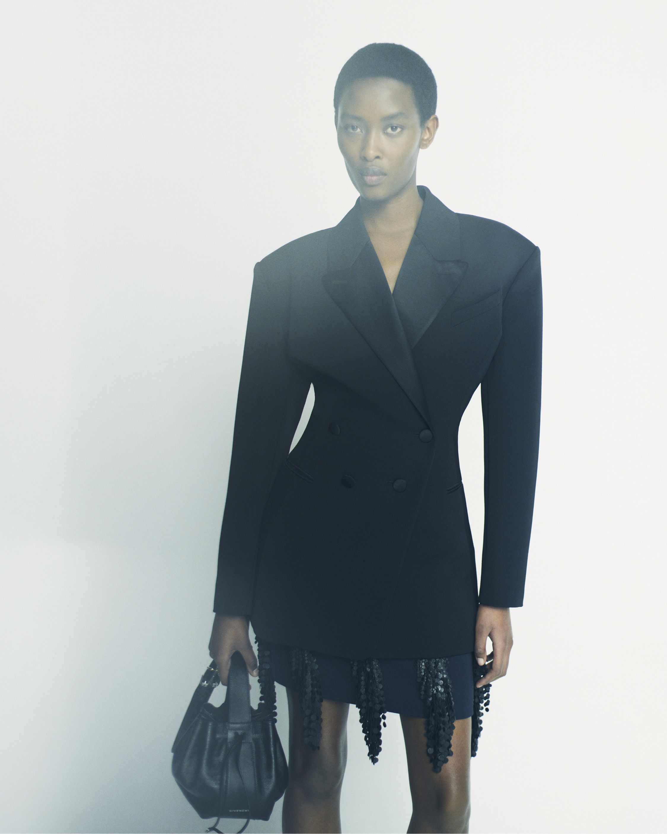 L'univers GIVENCHY : Mode Homme Femme Enfant Luxe | GIVENCHY FR