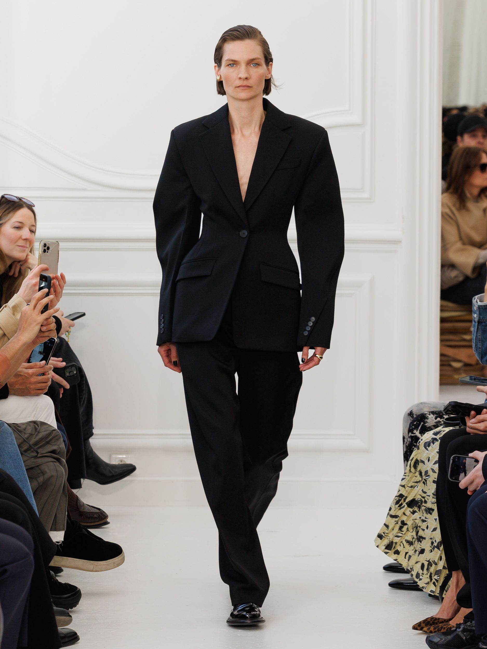 Fall Winter 2025 Womenswear Show | Givenchy