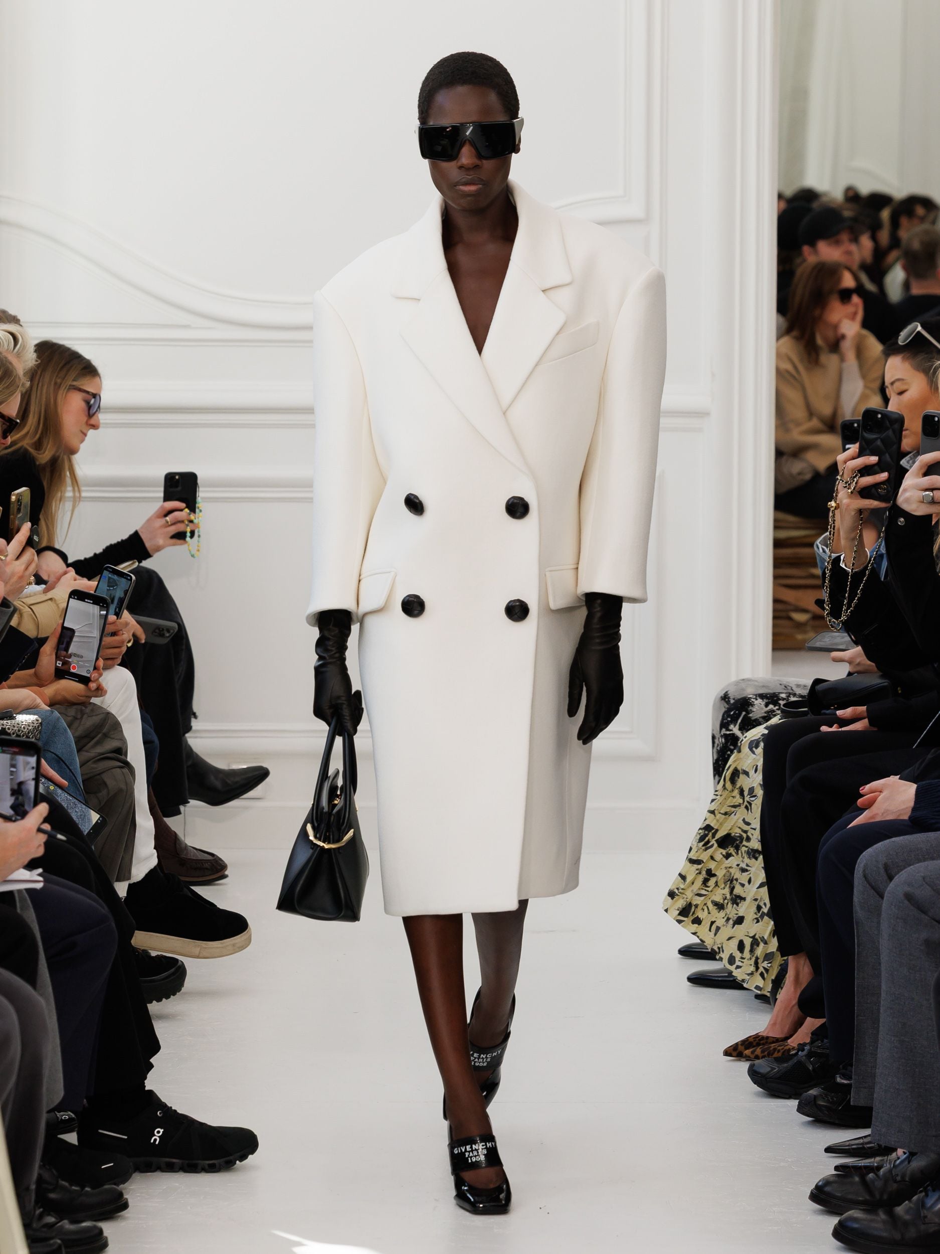 Fall Winter 2025 Womenswear Show | Givenchy