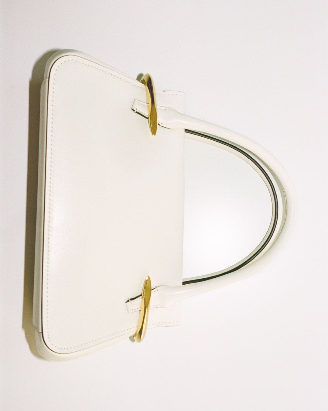 GIVENCHY Official Site : Luxury Bags, Ready-To-Wear, Shoes