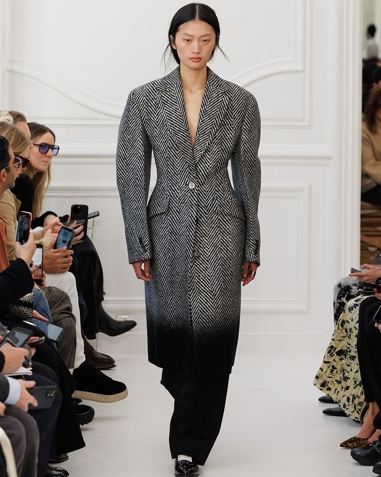 Fall Winter 2025 Womenswear Show | Givenchy