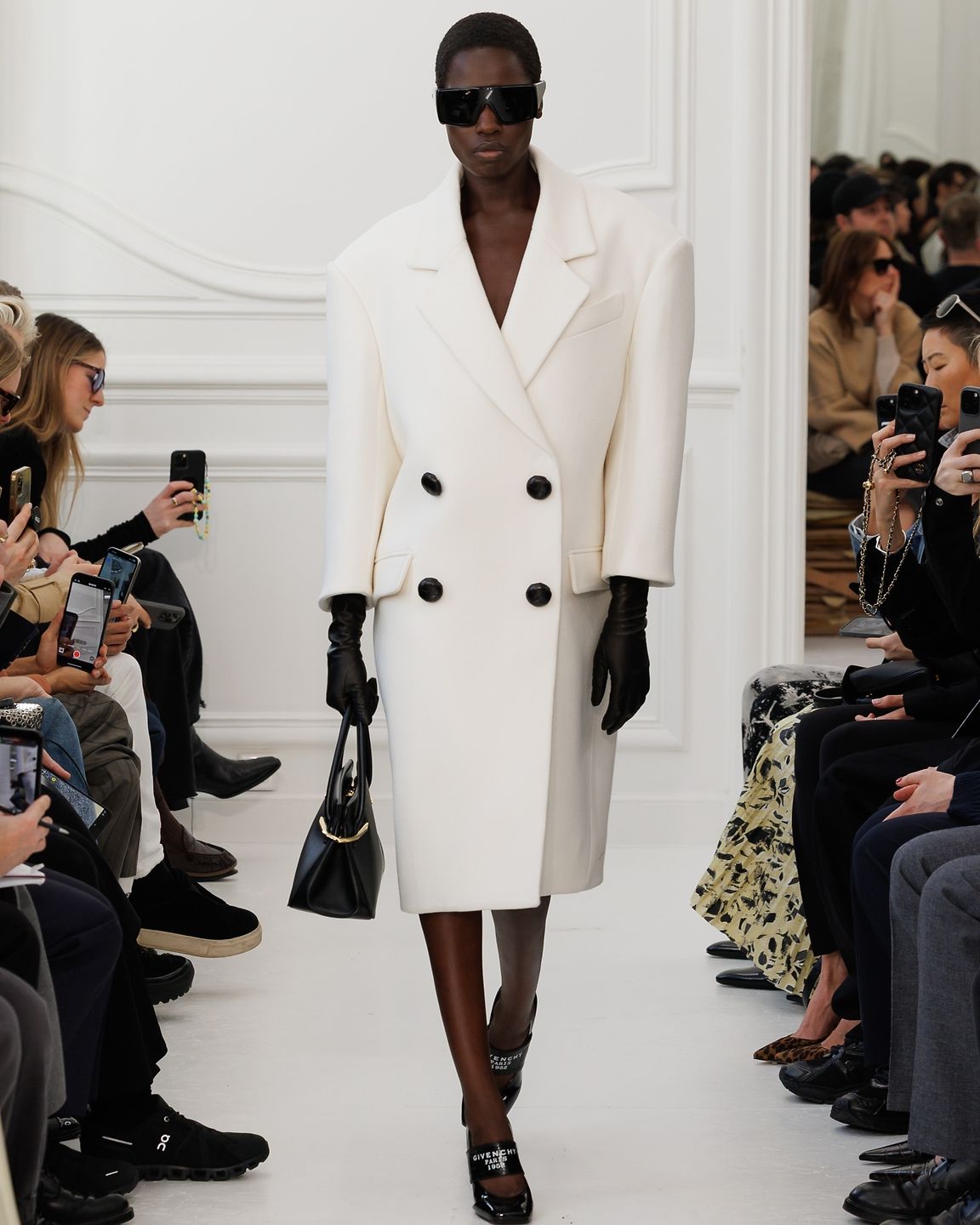 Fall Winter 2025 Womenswear Show | Givenchy