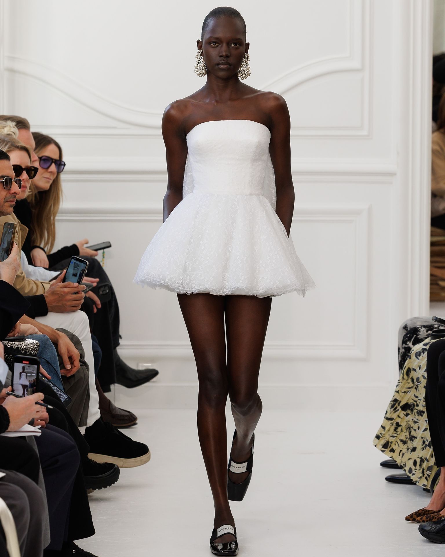 Fall Winter 2025 Womenswear Show | Givenchy