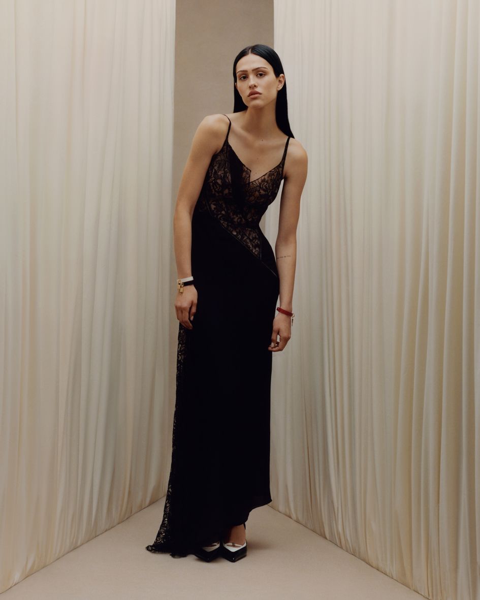 Women's Collection: Ready-To-Wear, Shoes & Bags | Givenchy ES